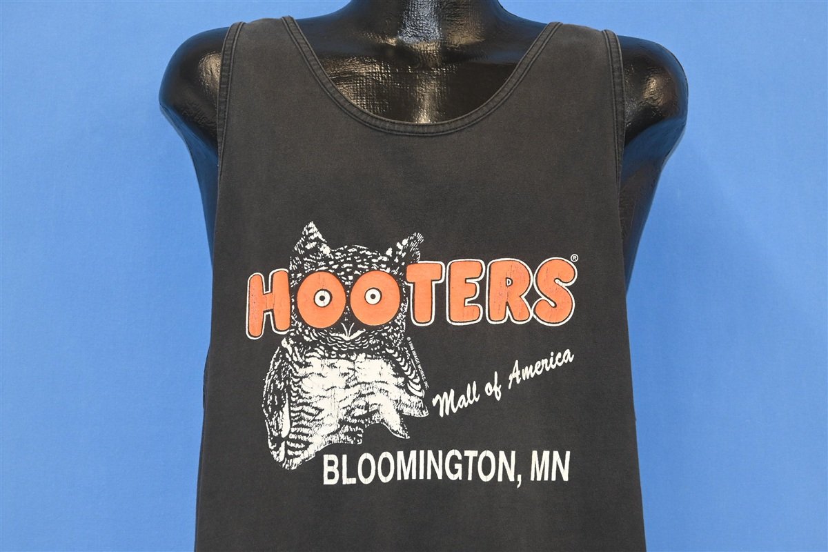 90s Hooters Mall of America Bloomington t-shirt Extra Large – The ...